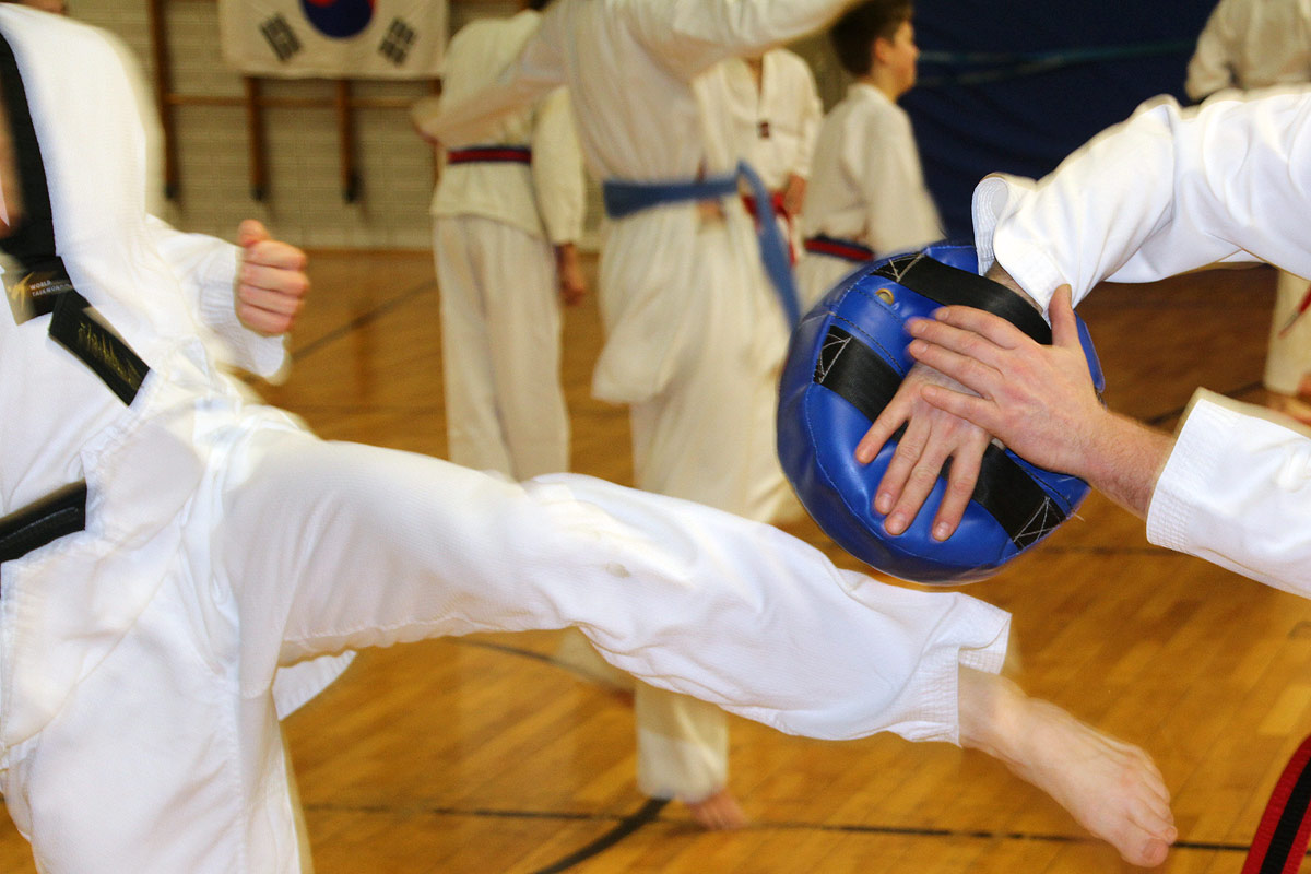 Probetraining beim SSK-Taekwondo-Team Kerpen
